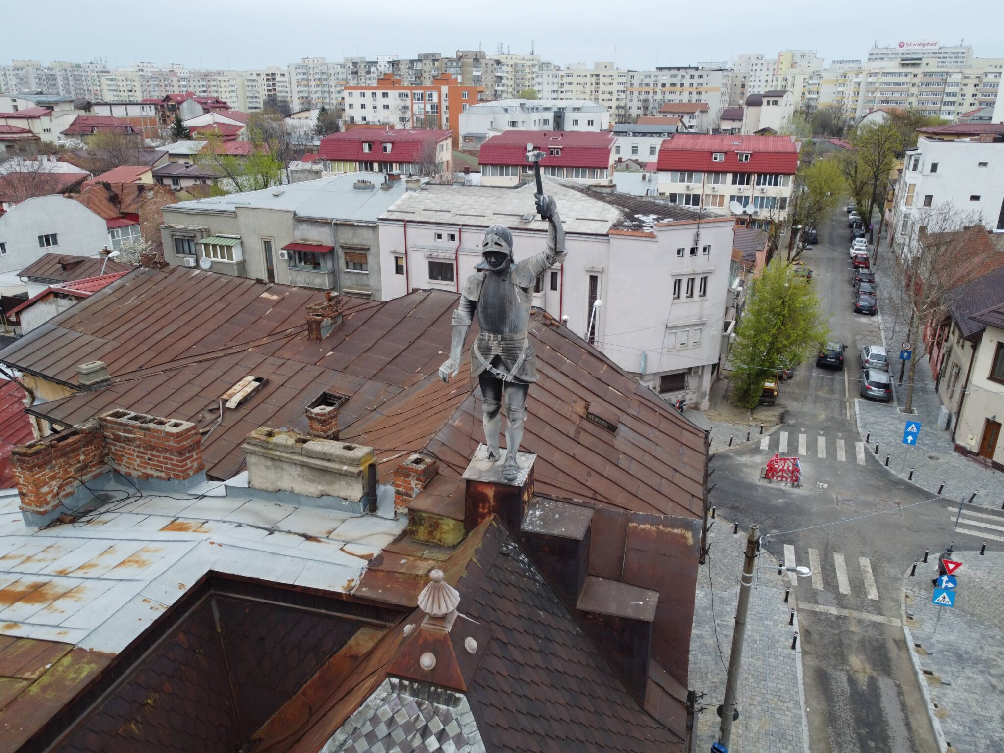 Casa Alexandru Dimitriu (Str. Episcopul Radu 29) – casa cu armură și ...